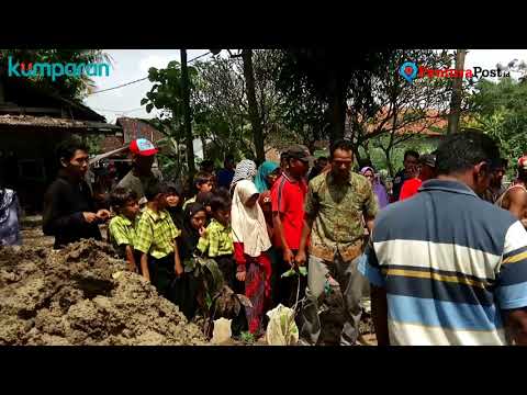 Suasana Pemakaman TKW Karsinah yang Tewas di Singapura