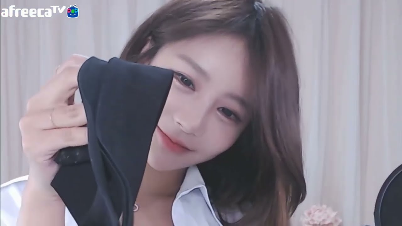 BJ 하루S2 Haru S2 不聽話我就用這個綁起來 6 to 9 feat 로꼬 - YouTube