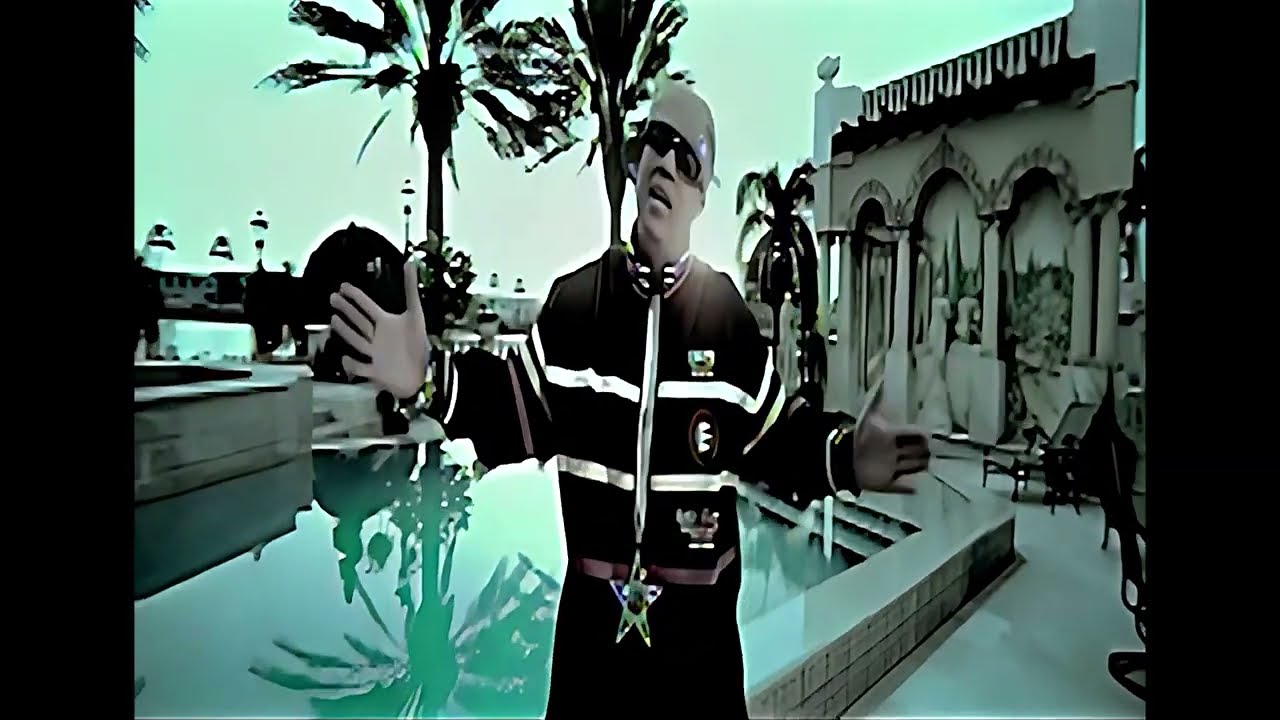 Héctor El Father Sola 4k 60fps - YouTube