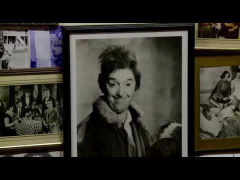 "Stan and Ollie" - ITV News - YouTube