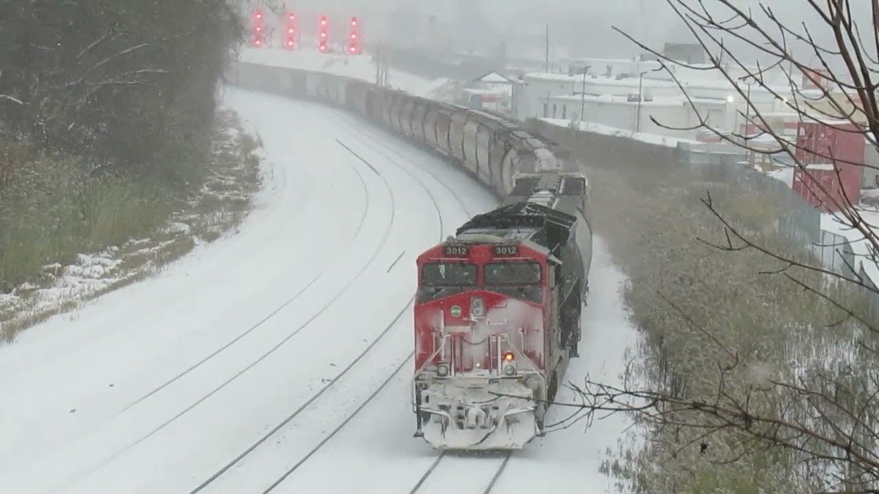 CN TRAIN IN HEAVY SNOW IN MONTREAL + MESSAGE FROM BOB MARLEY 11-12-19 ...