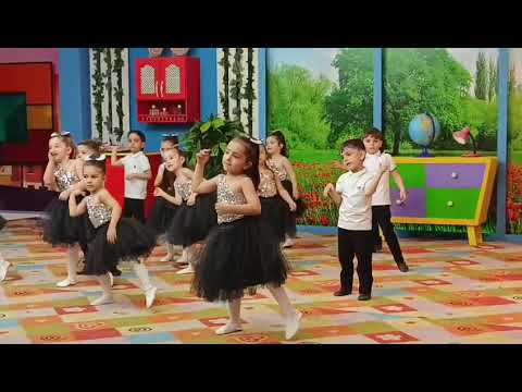 1 IYUN - USAQLAR GÜNÜ.ANA BALA VERLIŞINDƏ SHAKIRA -WAKA WAKA RƏQSI