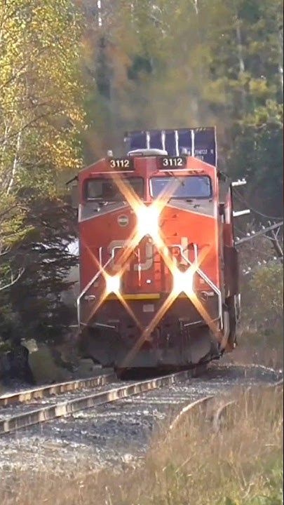 CN 3112 leads CN X123 Near Tarte, Qc - YouTube