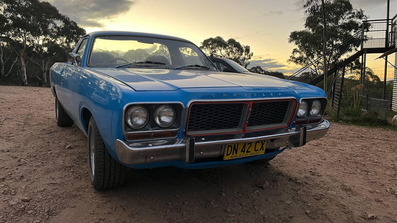 VH Dodge ute true blue part 2 - YouTube