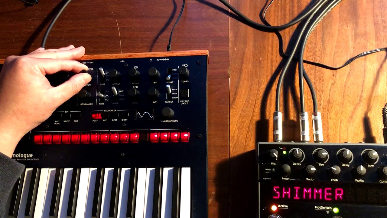 korg monologue sine pad - YouTube
