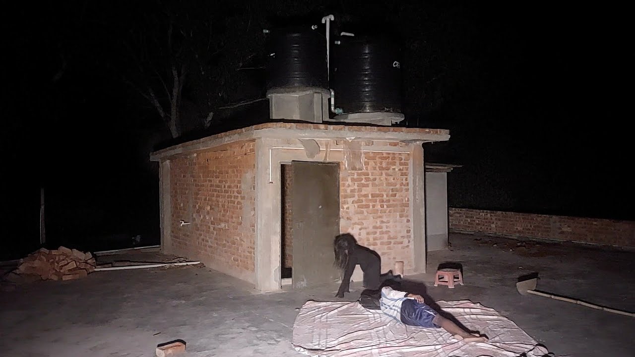 🔴Real ghost capture over the roof - YouTube
