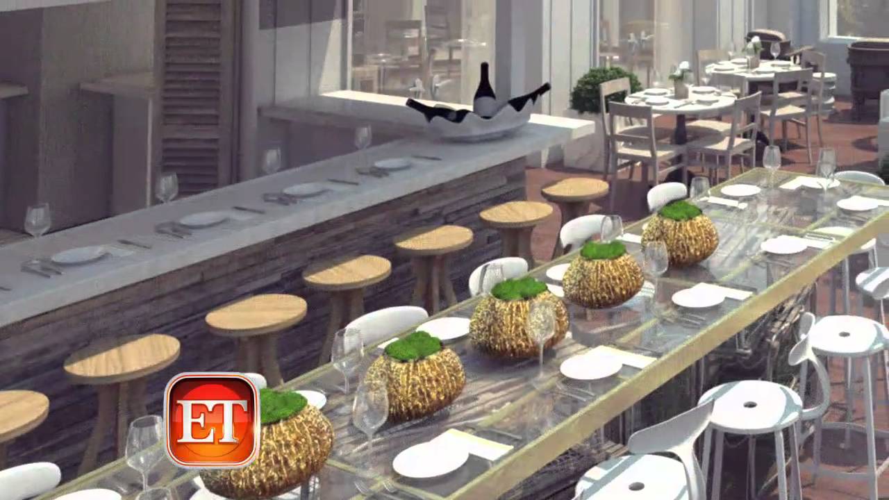 Inside ET's Thanksgiving Potluck - YouTube