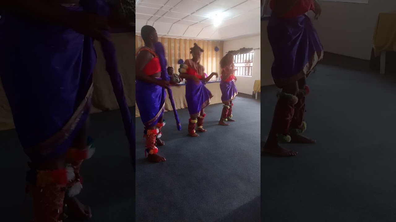 Efik Dance Steps - YouTube