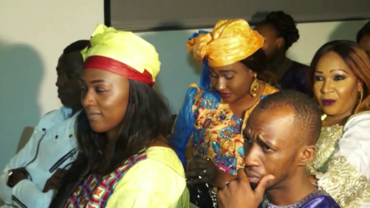 lele Demba Diarra concert suite - YouTube