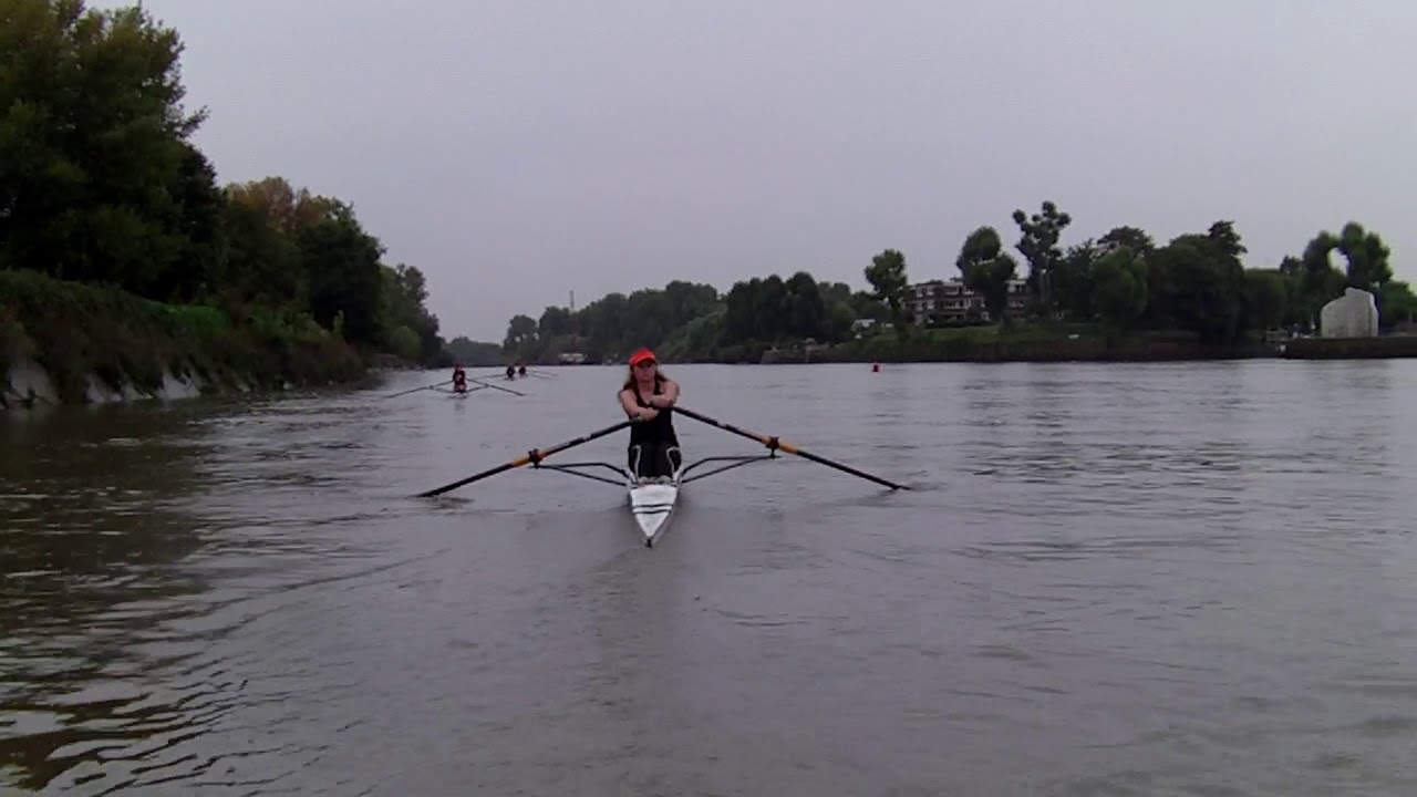 sculling courses at Tideway Scullers School - YouTube