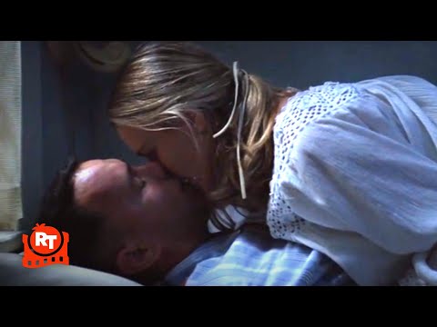 Forrest Gump (1994) - I Know What Love Is Scene | Movieclips