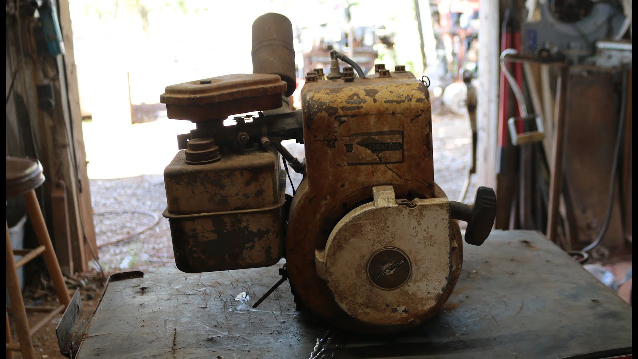 Cleaning up a Scrap Small Engine for Aluminum Breakage - YouTube