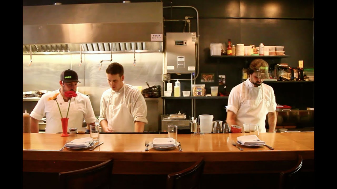 TAKE OUT, ep. 1: Town Council Kitchen and Bar - YouTube