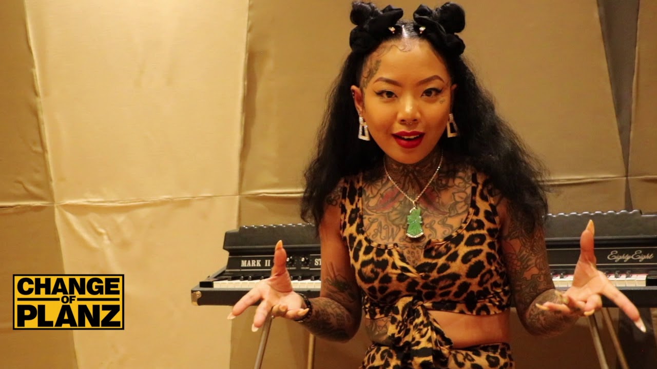 Yaya Flawless: Philly, House Arrest At 16, Beating Case + Cardi B Flow ...