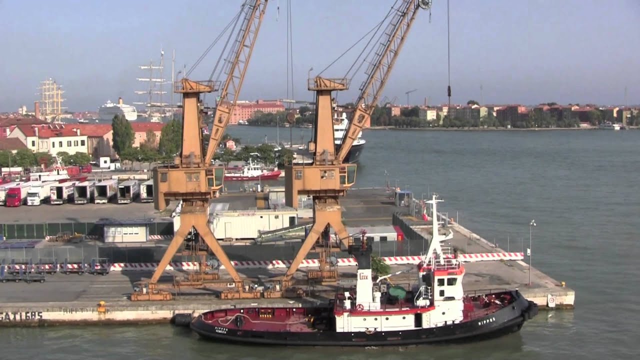 Porto di Venezia / The Port of Venice - 28th July, 2012 (HD) - YouTube