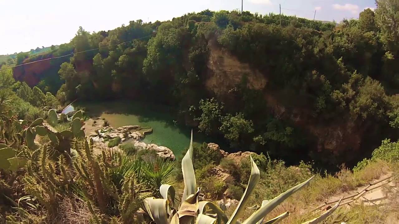 Barranco de Anna lagoon kings - YouTube