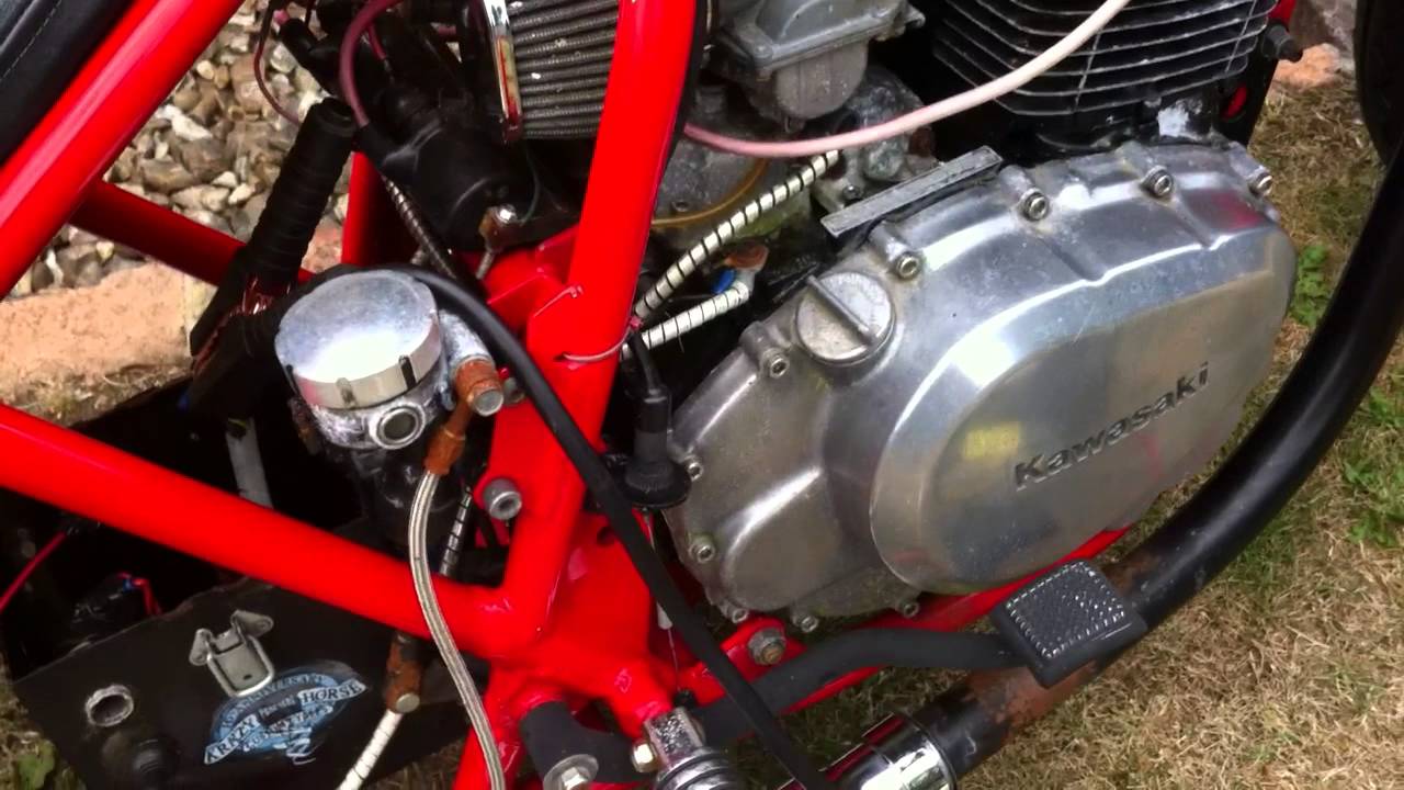 Z250 chopper bobber - YouTube