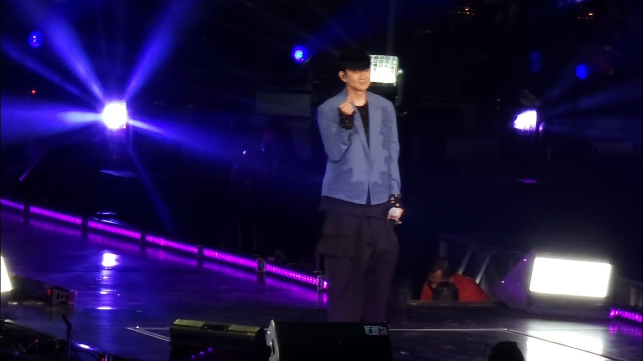 AIVD Fancam - JJ Lin 林俊杰 - 幸存者 xing cun zhe, 修炼爱情 xiu lian ai qing at ...