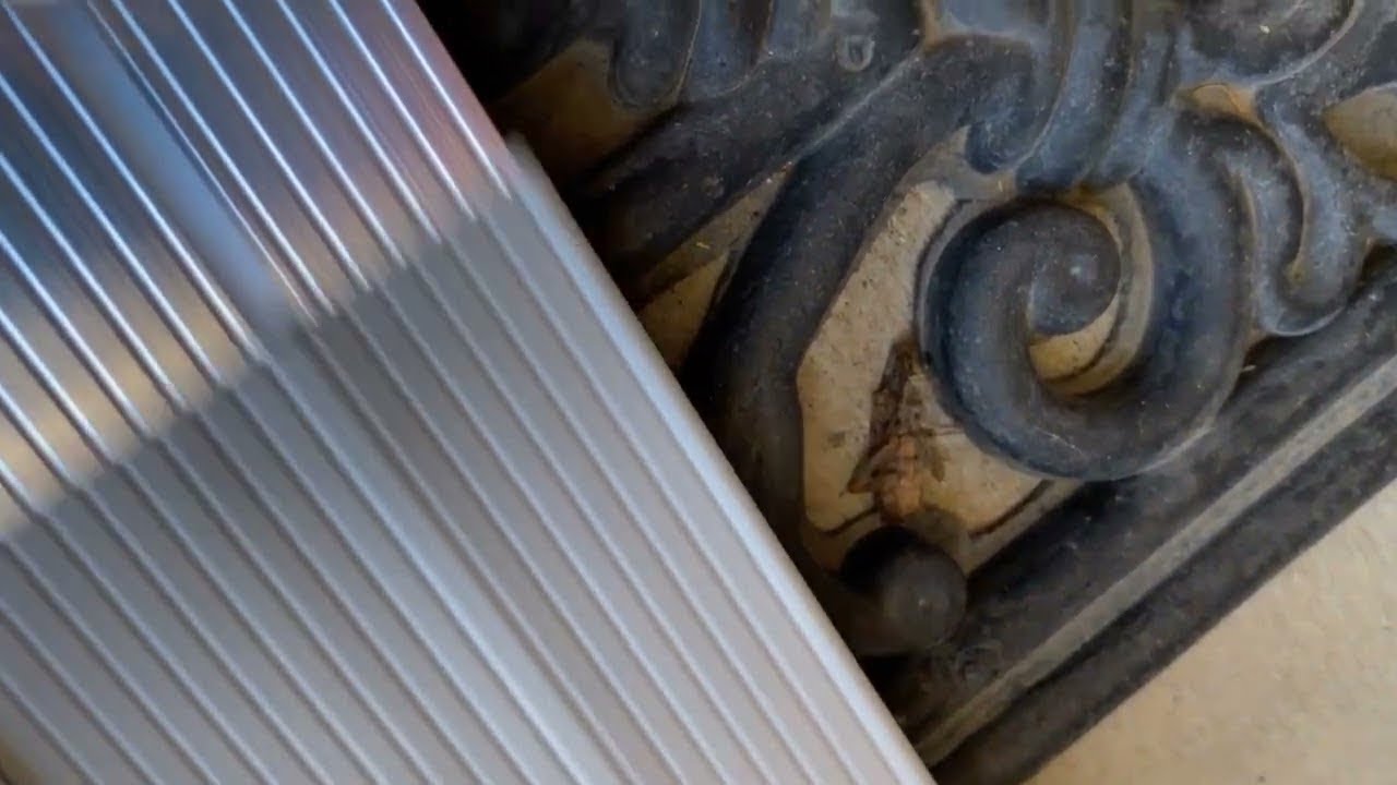 Installing a Larson Platinum Storm Door - Step 8 - YouTube