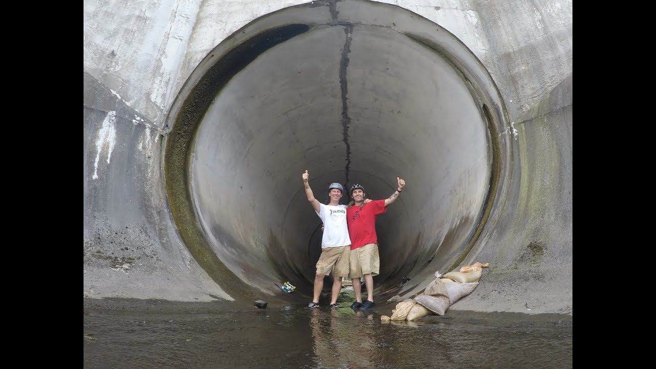 Skateboarding Telford Full Pipe - July 19th 2018 - YouTube