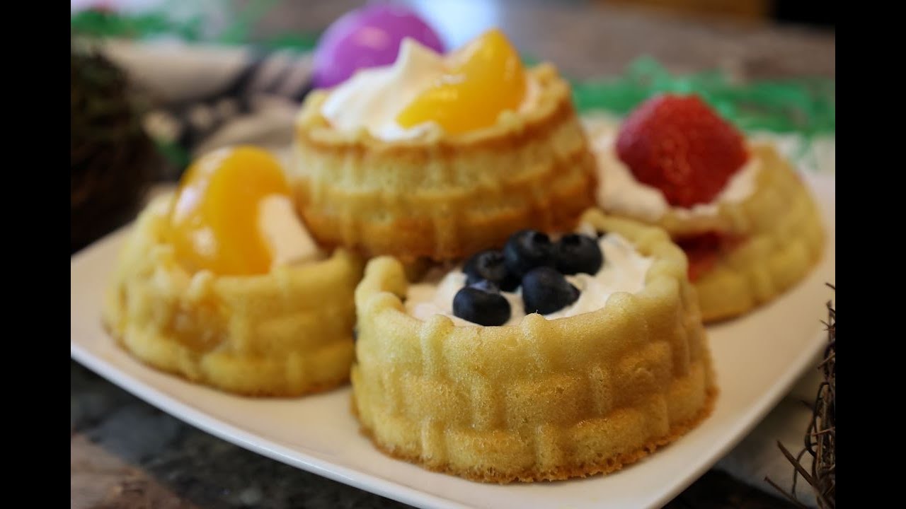 Mini Sponge Cakes - Strawberry + Peach + Blueberry - YouTube