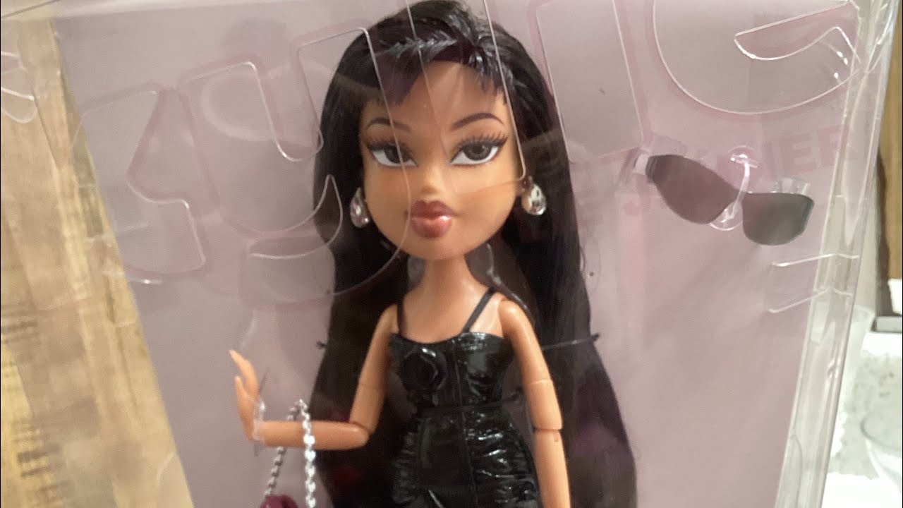 Unboxing the new Kylie bratz doll! Subscribe #bratz #doll #kylie # ...