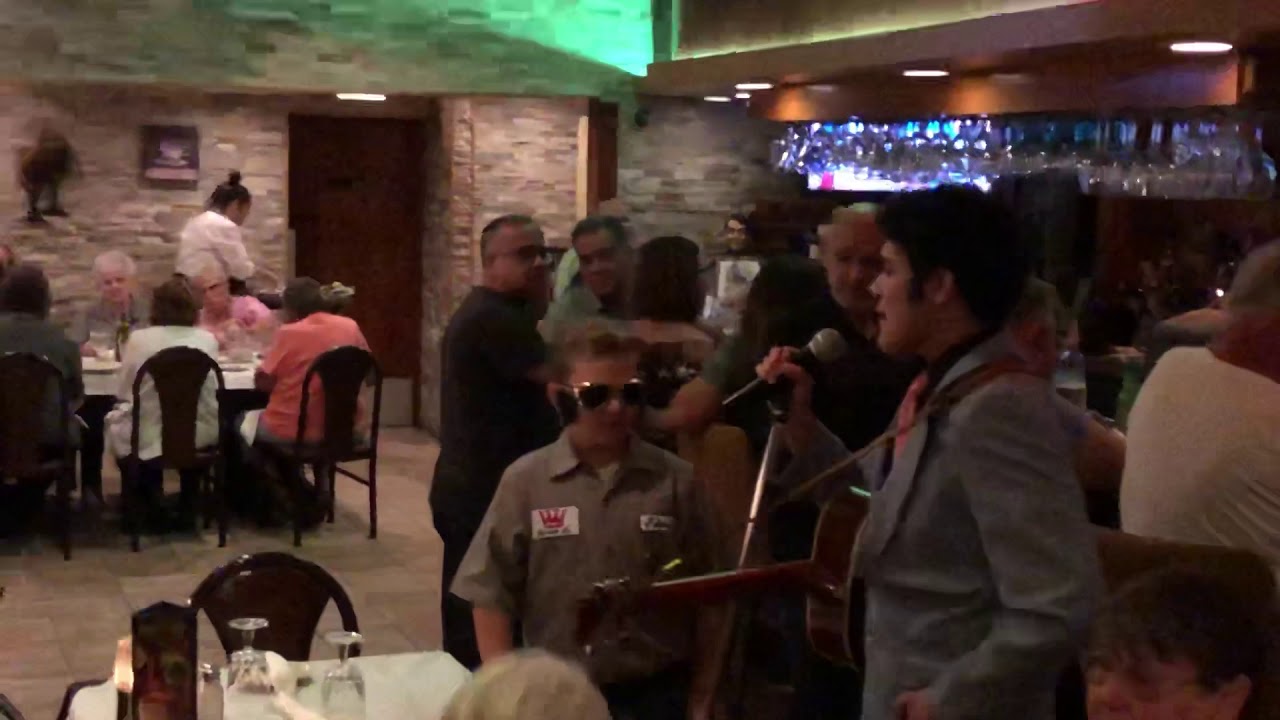 I got to sing with Hugo’s Elvis tribute artist - YouTube