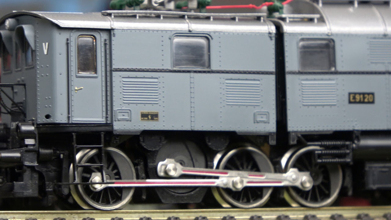 E91 Roco 電気機関車 HO 3 - YouTube