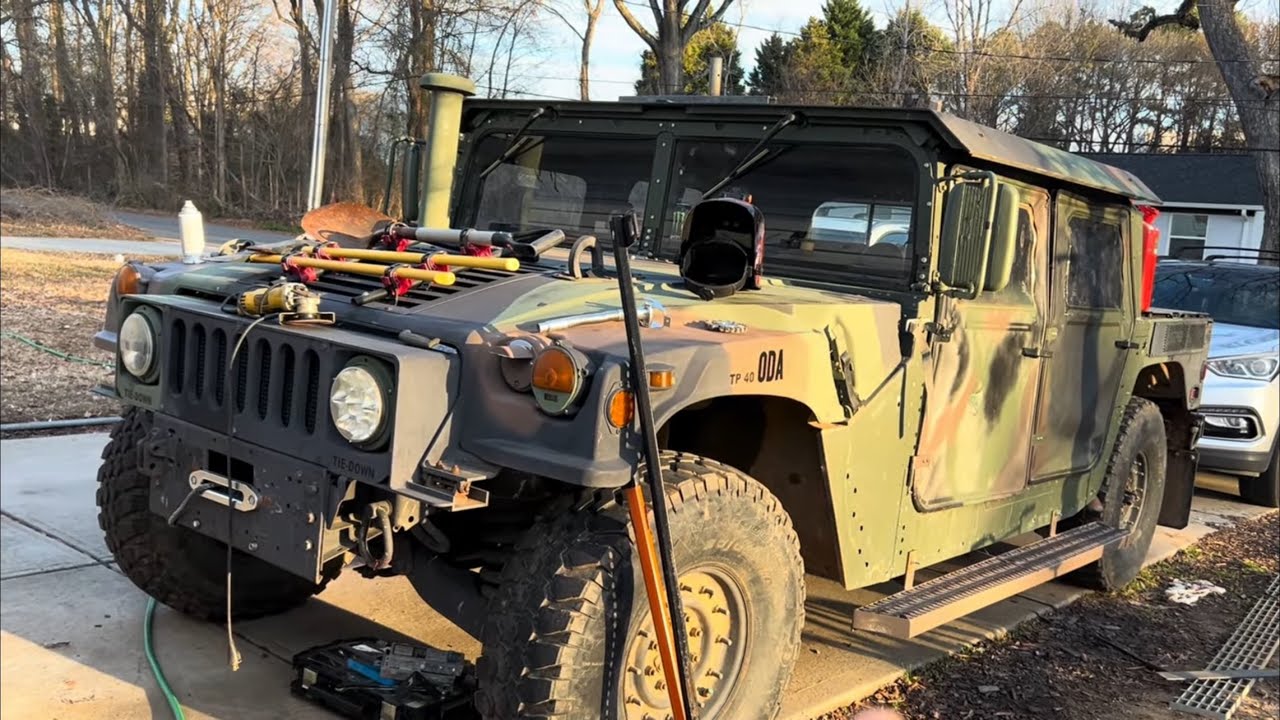 I paint the NATO color on the Humvee running board - YouTube