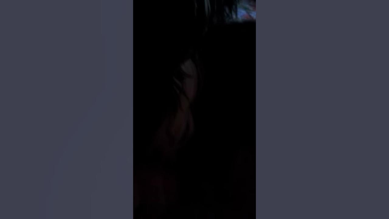 Собака насилует плюшевую свинью Youtube