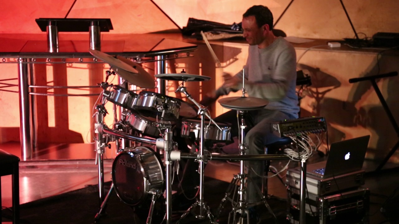 Michael Simmonds performs Drum Kit Solo - YouTube