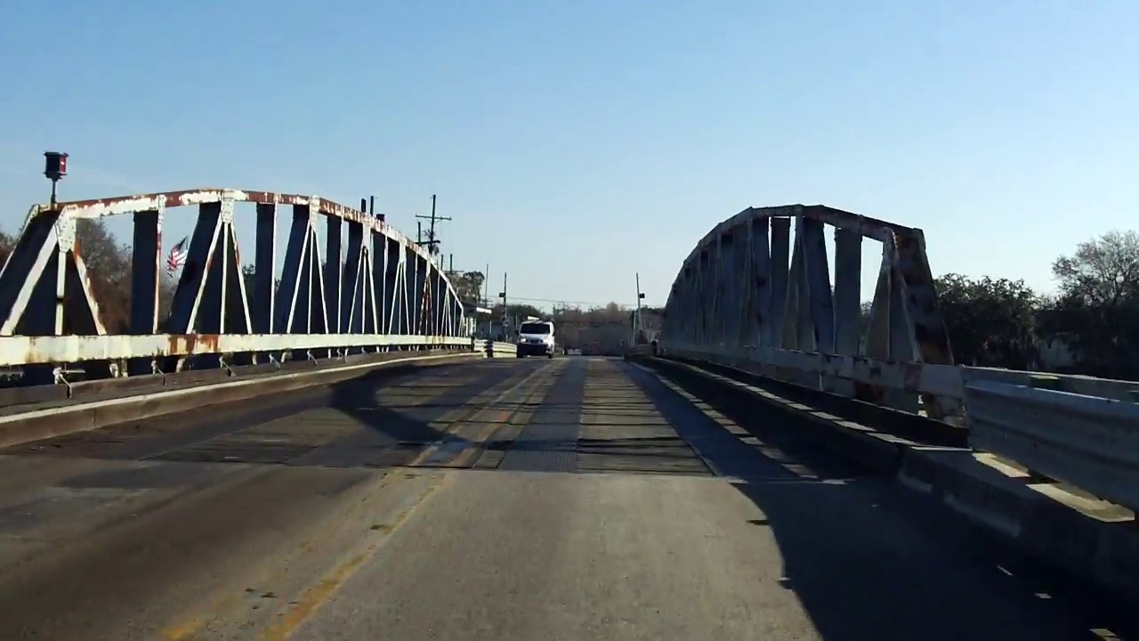 Bayou Barataria Bridge (LA 302) eastbound - YouTube