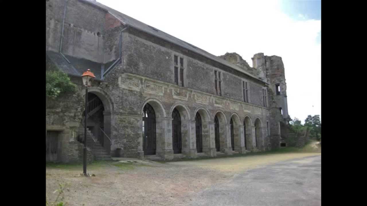 VALANJOU LE VIEUX CHATEAU - YouTube