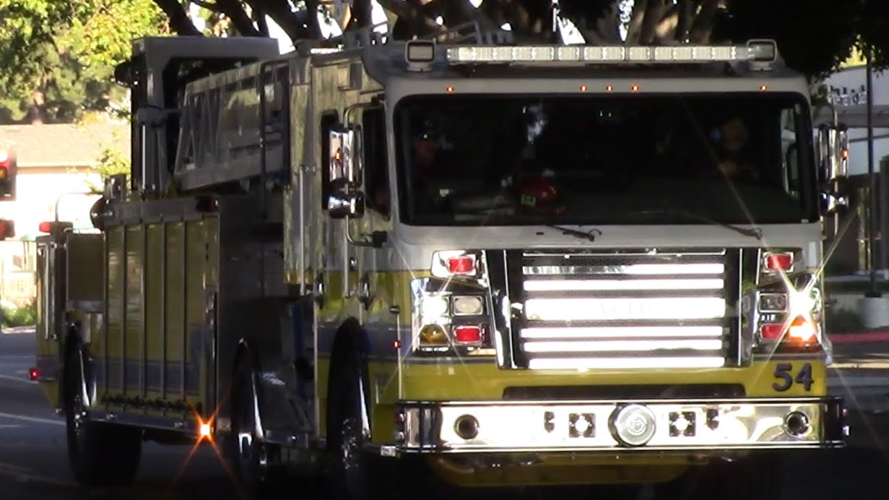 *First Catch* VCFD *BRAND NEW* Truck 54 responding - YouTube