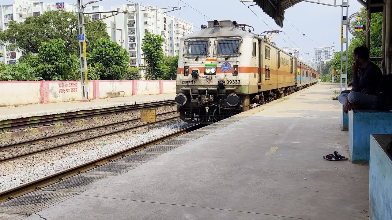 Brindavan Express at Its Best! No Stop at Hoodi, Just Pure Speed 🚆🔥 ...