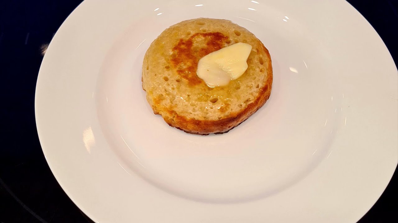 Making crumpets - YouTube