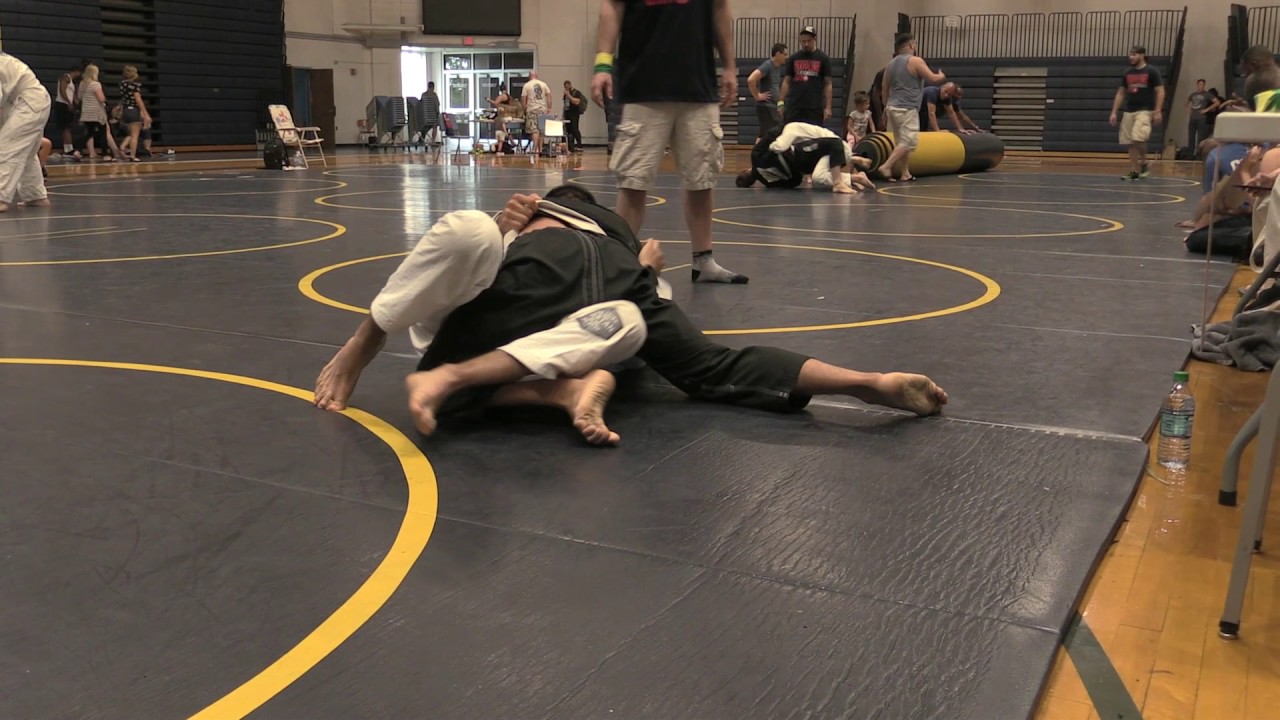 Yohe Rojas -vs- Domenic Porcari - YouTube