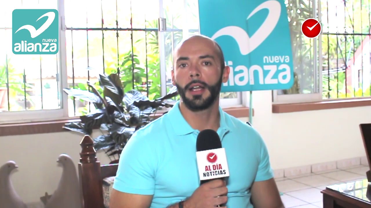 Entrevista con Rodrigo Rabago en inicio de su campaña - YouTube