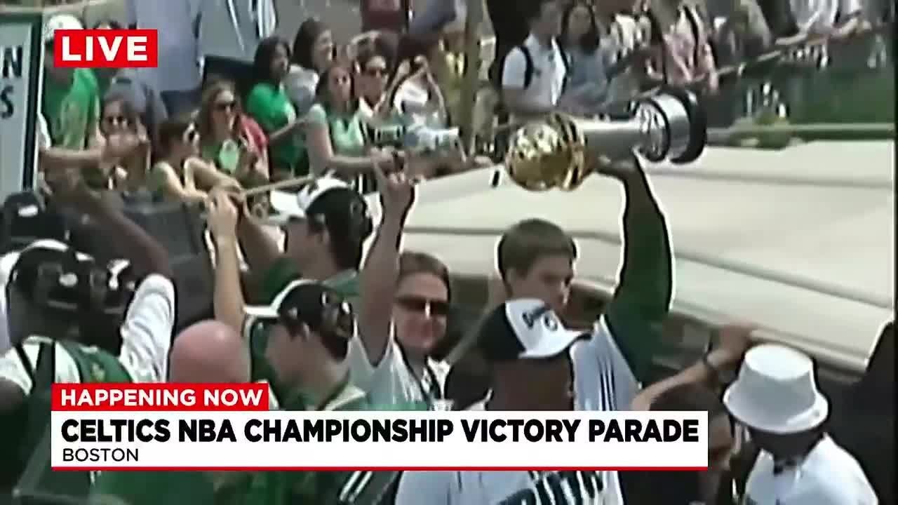 Celtics fans celebrate at championship parade in Boston - YouTube