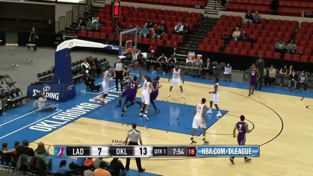 Highlights: Roscoe Smith (20 points) vs. the Blue, 1/13/2015 - YouTube