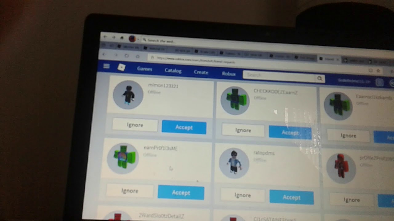 The World Of Roblox Scam Bots: How Do They Work? - YouTube