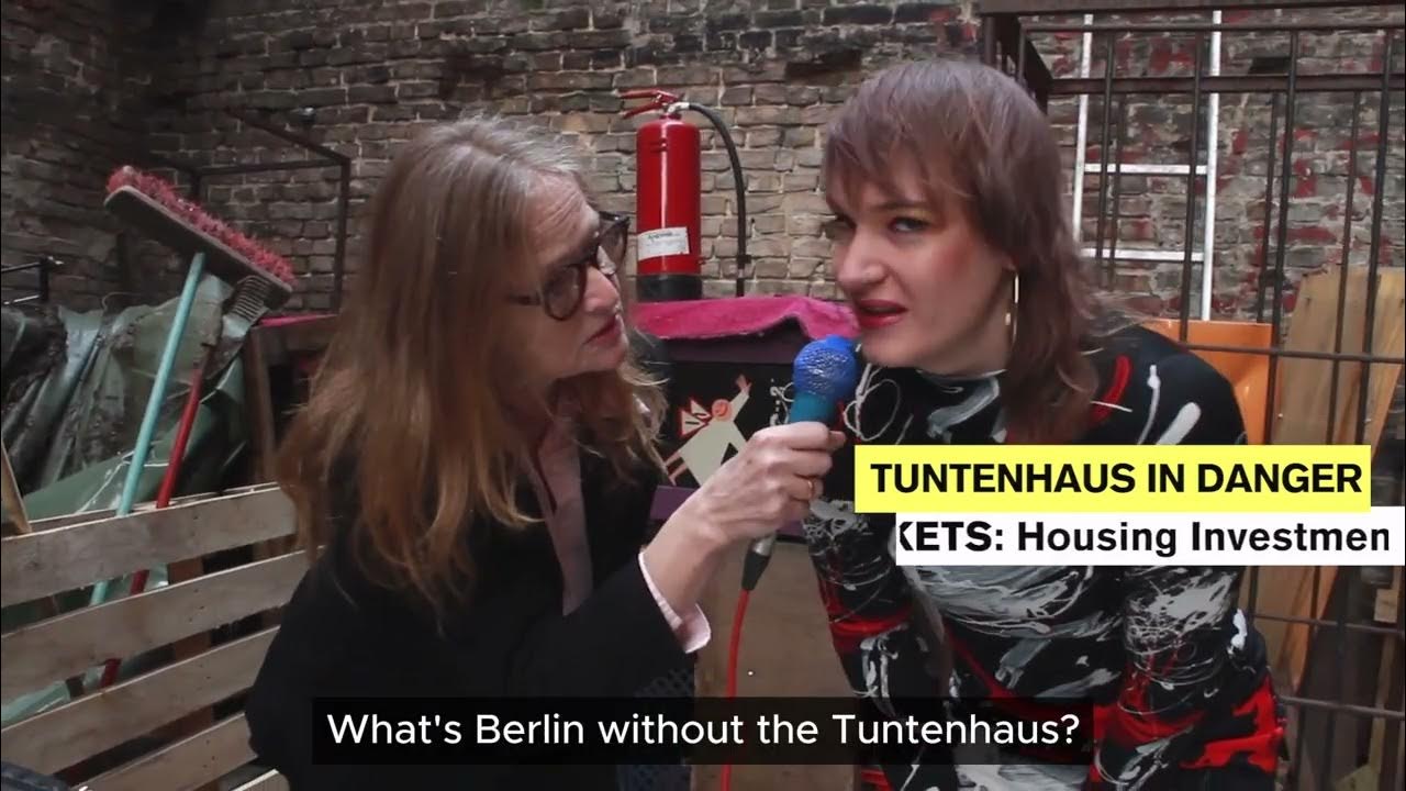 SHOWDOWN TUNTENHAUS (EN subs) - YouTube
