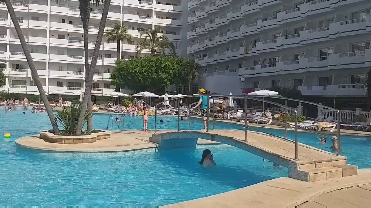 Bellevue club all pools. 🏊 - YouTube
