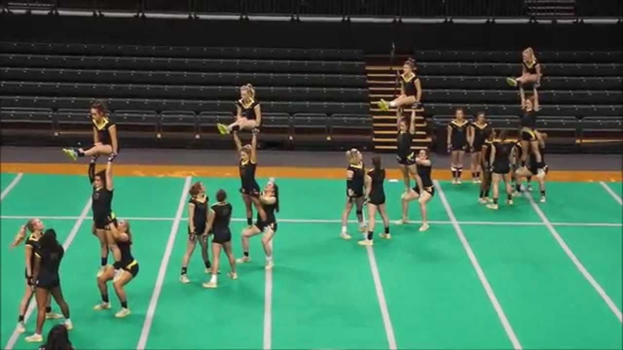 UofO Acrobatics & Tumbling Team Routine 3-16-15 - YouTube