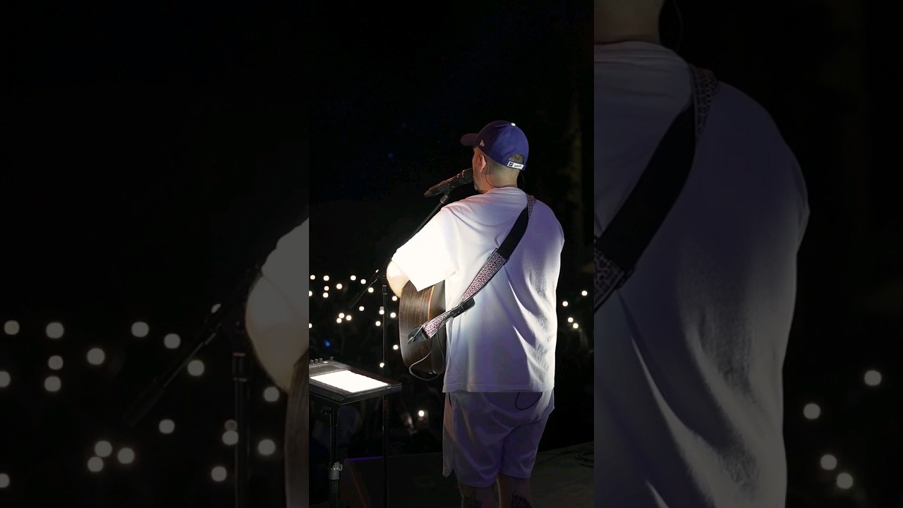 Spectacle Jay Scott - YouTube