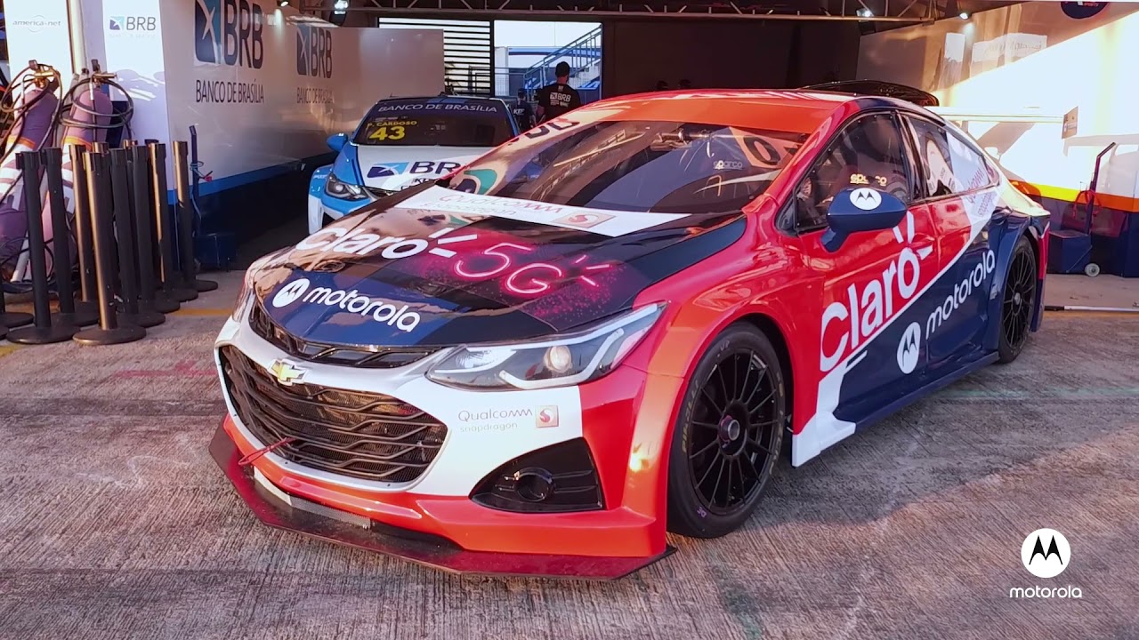 Motorola + Stock Car Brasil: você sabe o que é o carro-madrinha? - YouTube