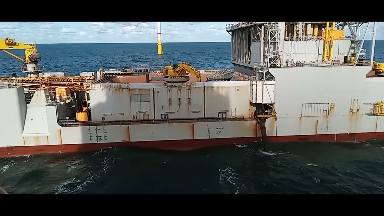 Rock dumping sub sea - Germany #offshore #offshorework #offshorelife # ...