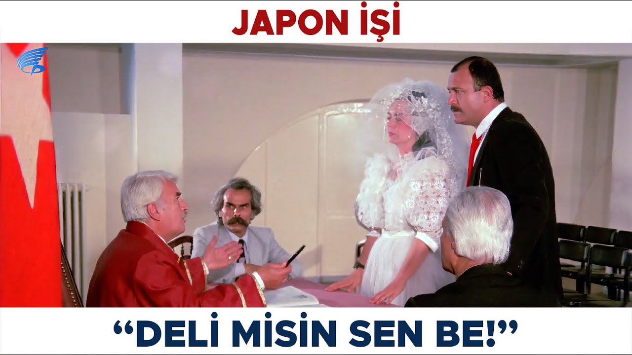 Japon İşi Türk Filmi | Deli Dilaver Robotla Evleniyor! - YouTube