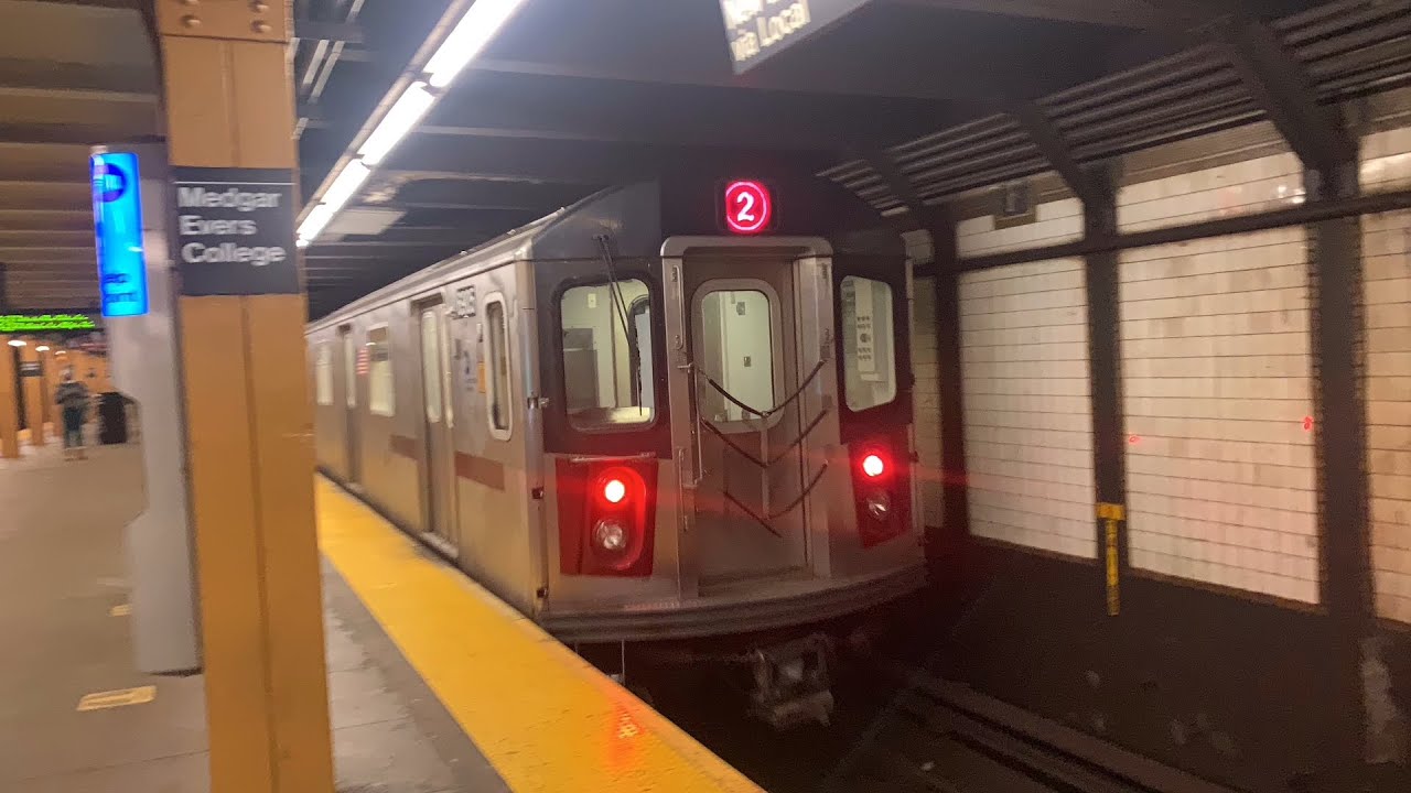 R142 2 Train Honk - YouTube