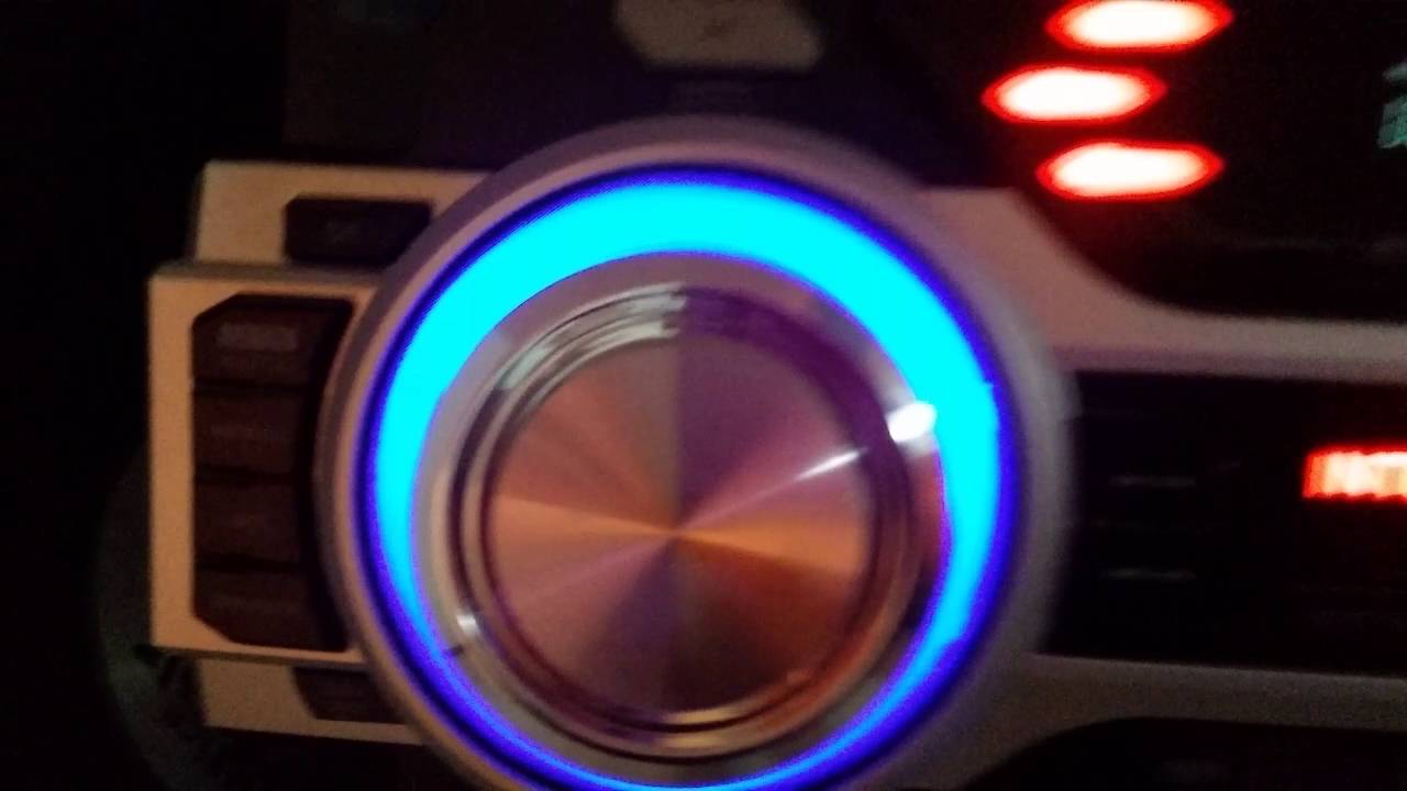 Panasonic Max 250 Tocando electronica - YouTube